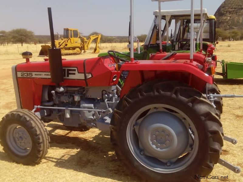 Massey Ferguson tractors Namibia - Massey Ferguson MF235-Massey ...