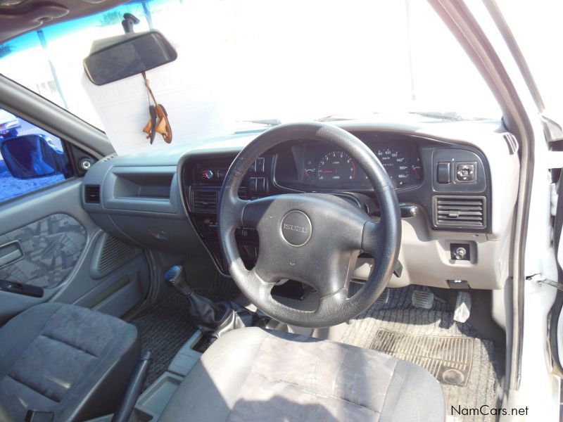 Used Isuzu KB320 | 2001 KB320 for sale | Okahandja Isuzu KB320 sales ...