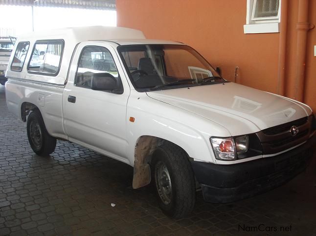 Used Toyota Hilux 2.0 SWB | 2002 Hilux 2.0 SWB for sale | Windhoek ...