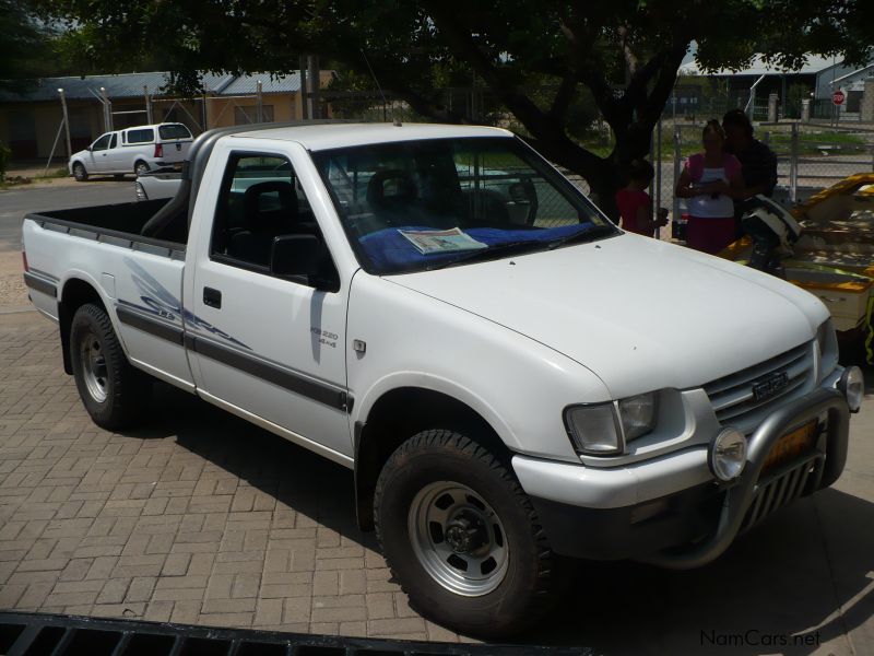 Used Isuzu KB220 4x4 | 2004 KB220 4x4 for sale | Okahandja Isuzu KB220 ...