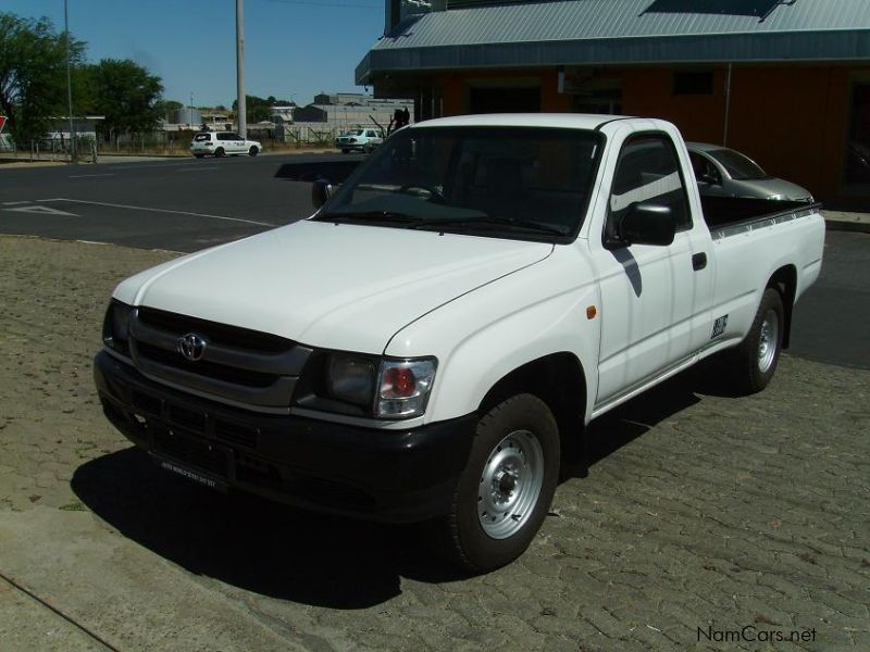 Used Toyota Hilux 2000 LWB | 2004 Hilux 2000 LWB for sale | Windhoek ...