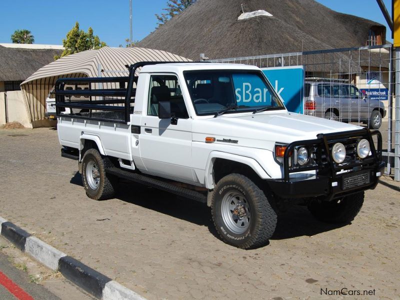 Used Toyota Land Cruiser 4500 EFi | 2004 Land Cruiser 4500 EFi for sale ...
