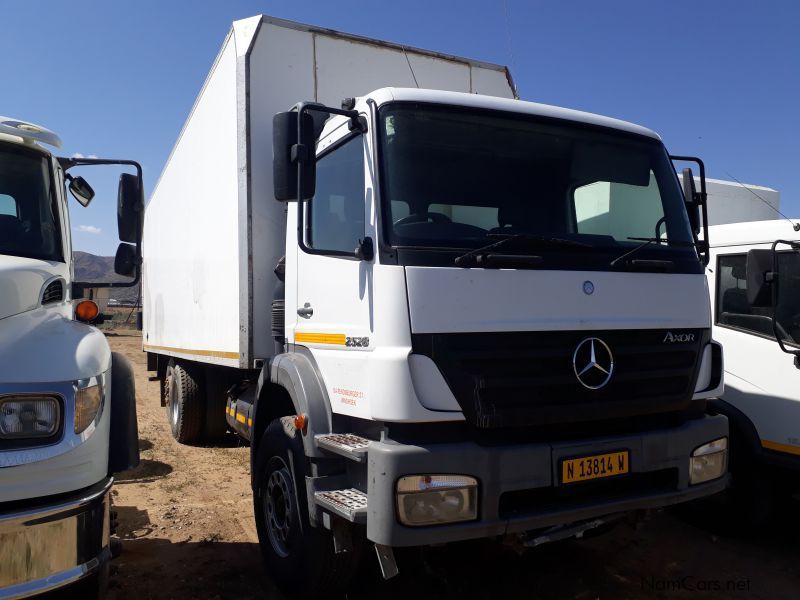 Used Mercedes-Benz Mercedes Benz Axor 2528 6x2 with Isolated Box Body ...