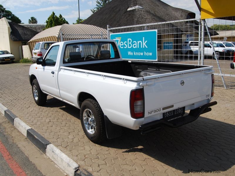 Used Nissan NP300 2000L LWB Diff Lock | 2009 NP300 2000L LWB Diff Lock ...