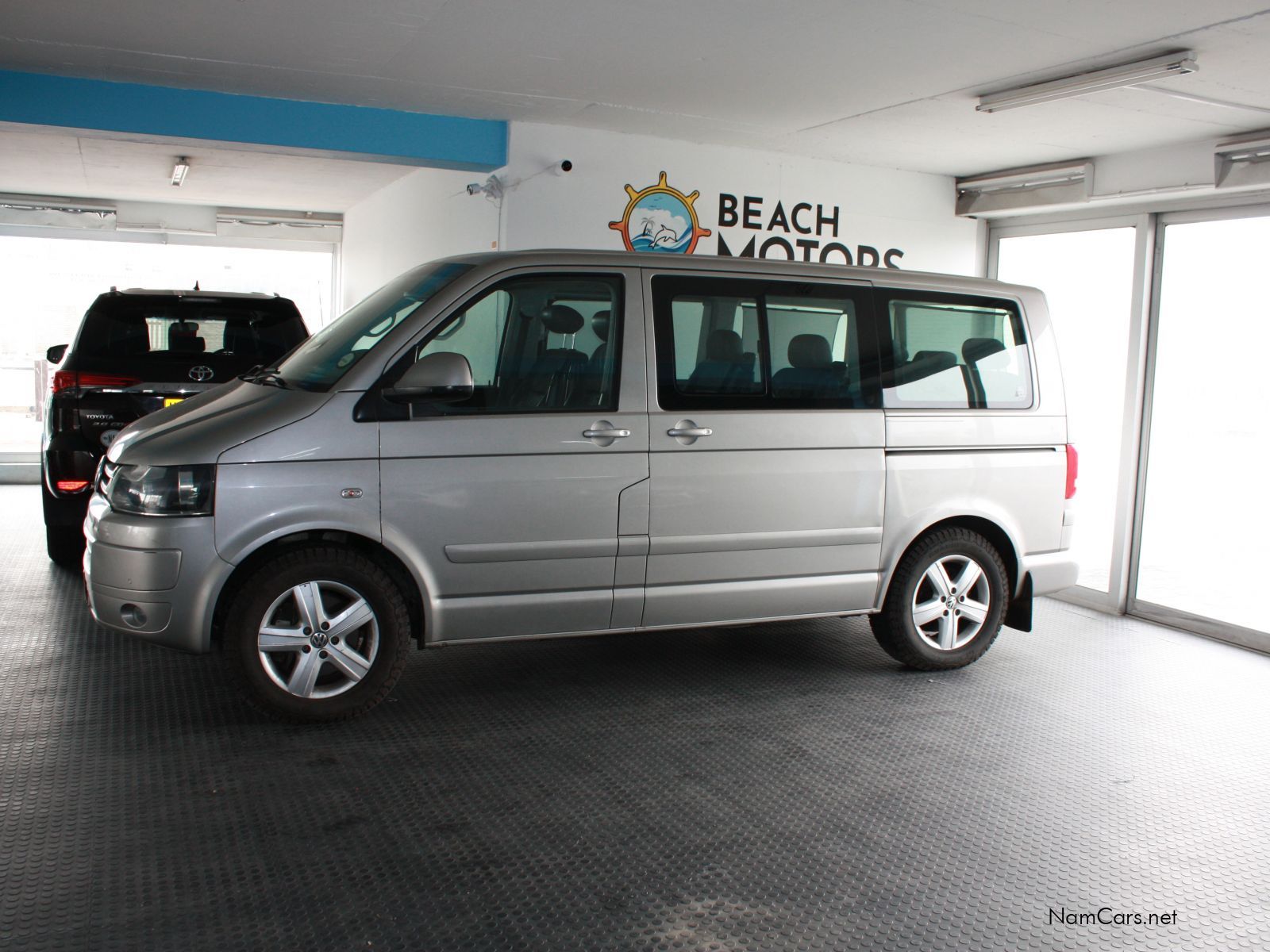 Used Volkswagen Volkswagen T5 Caravelle 2.0 BITDI DSG 4/mot | 2010 ...