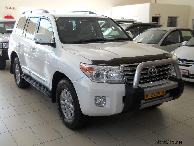 Used Toyota Land Cruiser 200 4.5 V8 D4D | 2013 Land Cruiser 200 4.5 V8 ...