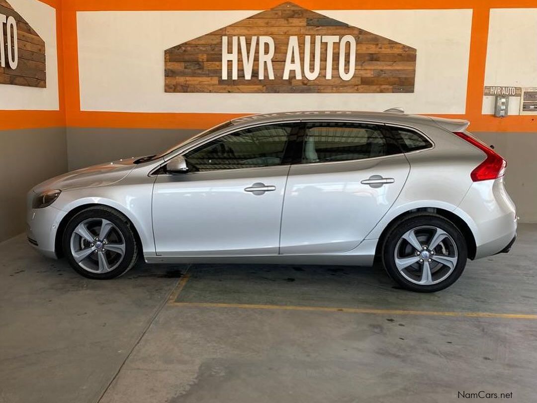 Used Volvo V40 T4 | 2013 V40 T4 for sale | Swakopmund Volvo V40 T4 sales | Volvo V40 T4 Price N ...
