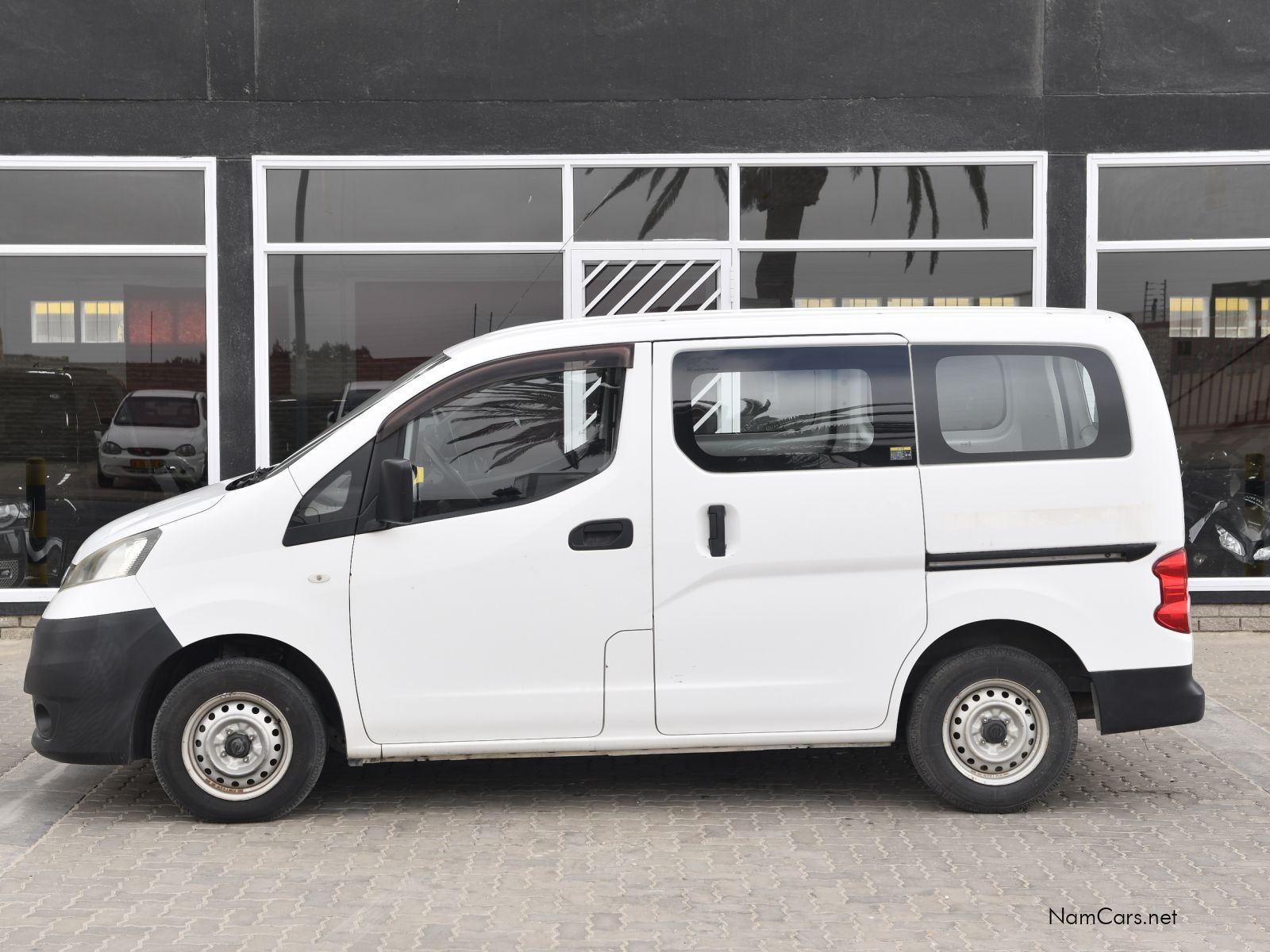 Used Nissan NV200 | 2014 NV200 for sale | Swakopmund Nissan NV200 sales ...