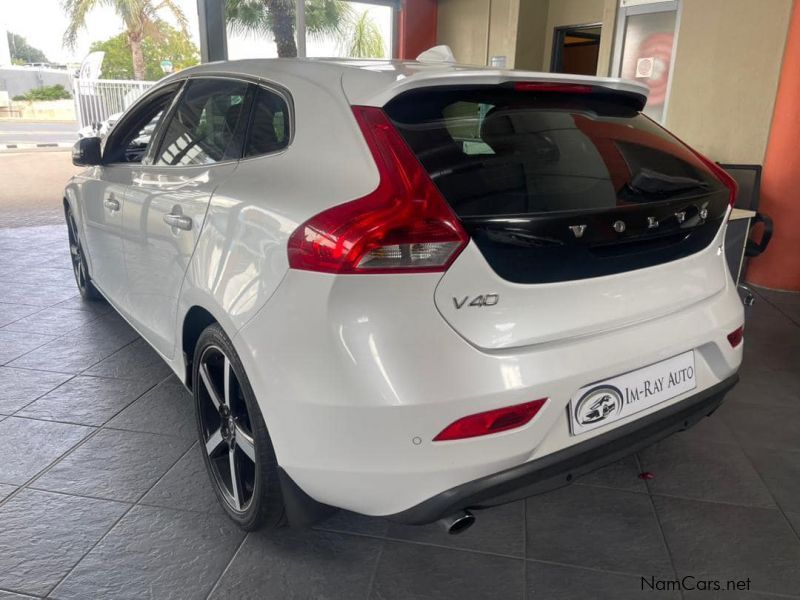 Used Volvo V40 T4 Excel Powershift | 2014 V40 T4 Excel Powershift for sale | Windhoek Volvo V40 ...