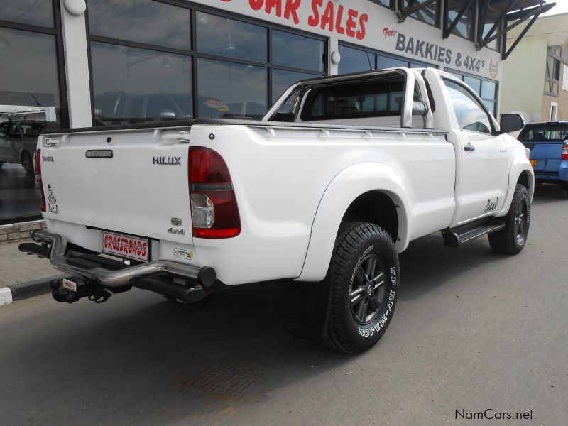 Used Toyota Hilux 3.0 D4D Dakar 4x4 | 2015 Hilux 3.0 D4D Dakar 4x4 for ...