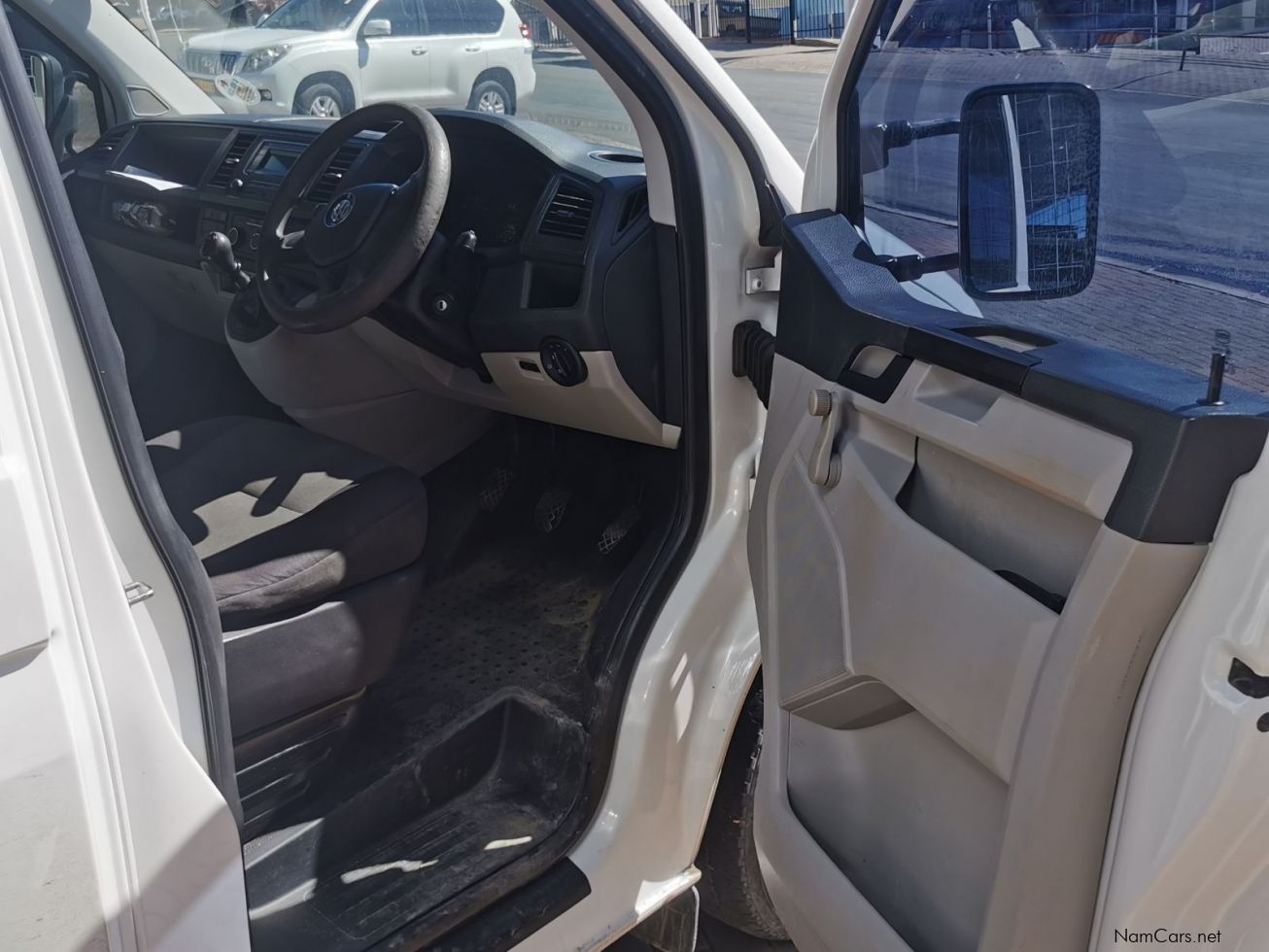 Used Volkswagen Transporter T5 2.0TDi F/cab LWB | 2015 Transporter T5 2 ...