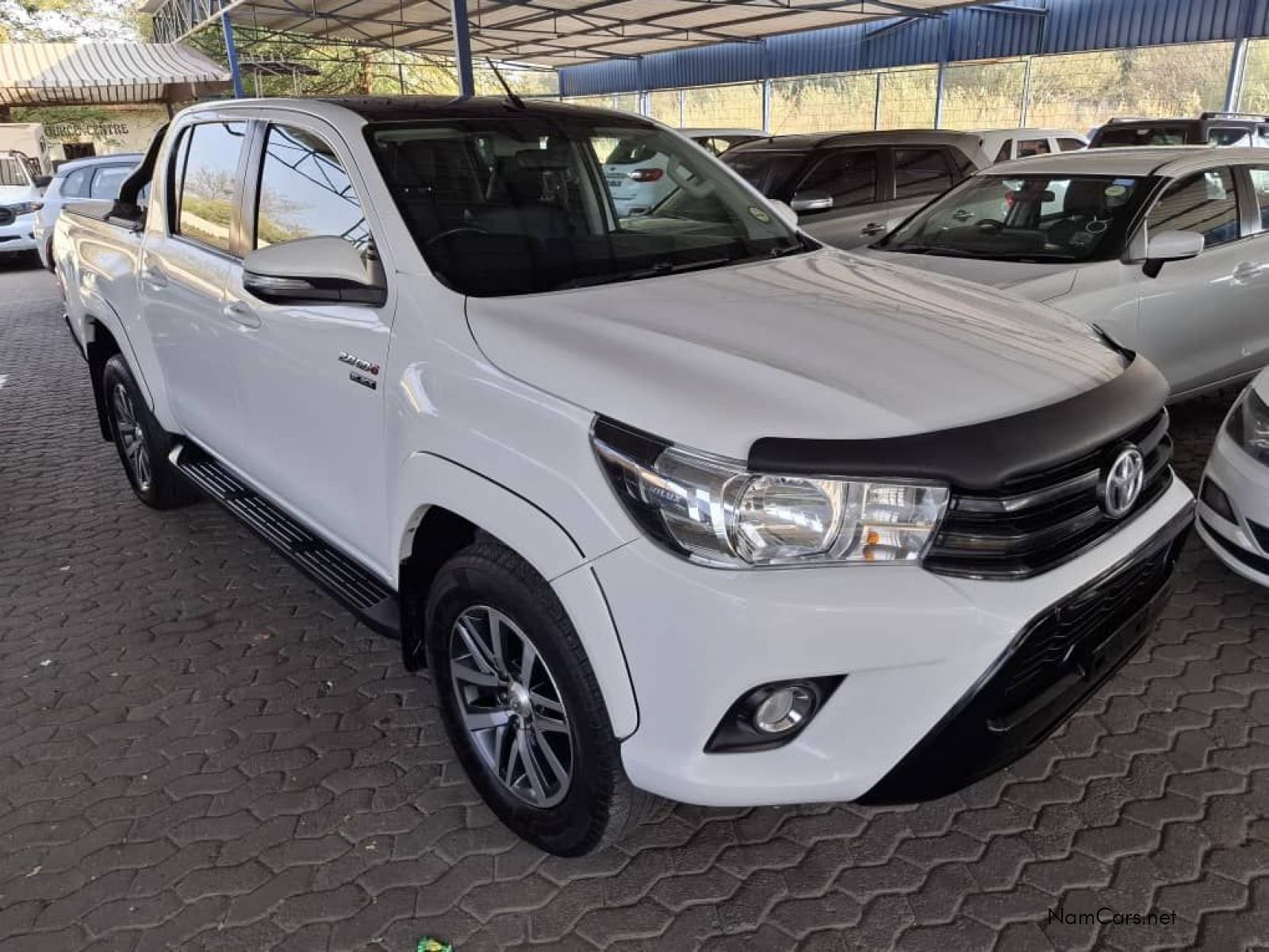 Used Toyota HILUX 2.8 GD6 RAIDER BLACK EDISION 4X2 D/CAB AUTO | 2017 ...