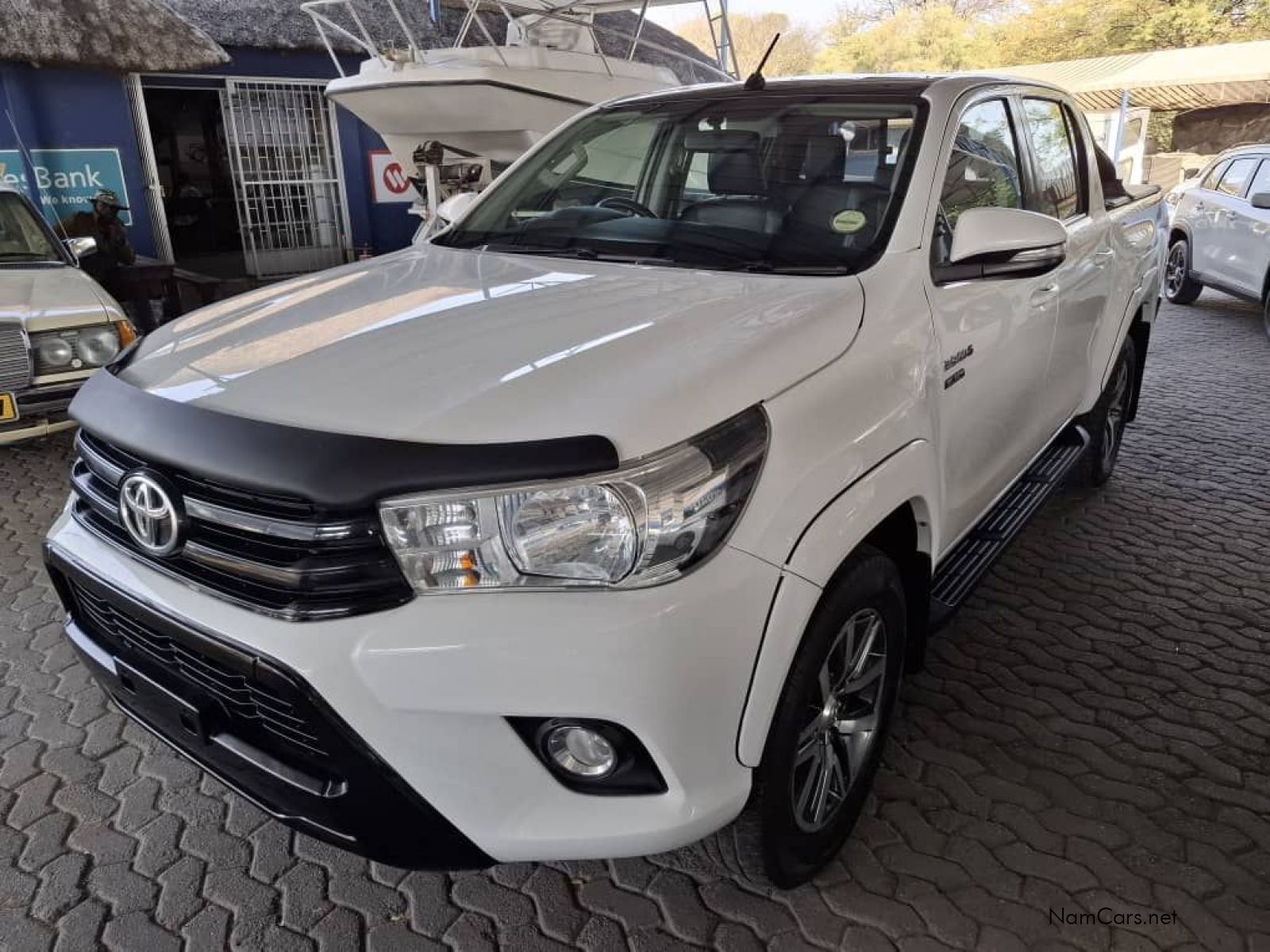 Used Toyota HILUX 2.8 GD6 RAIDER BLACK EDISION 4X2 D/CAB AUTO | 2017 ...