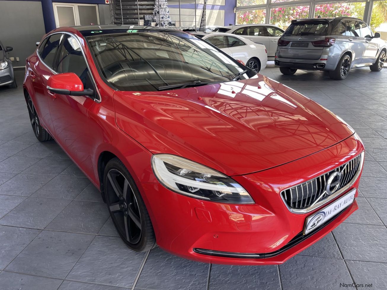 Used Volvo V40 T4 Inscription Geartronic | 2017 V40 T4 Inscription Geartronic for sale ...