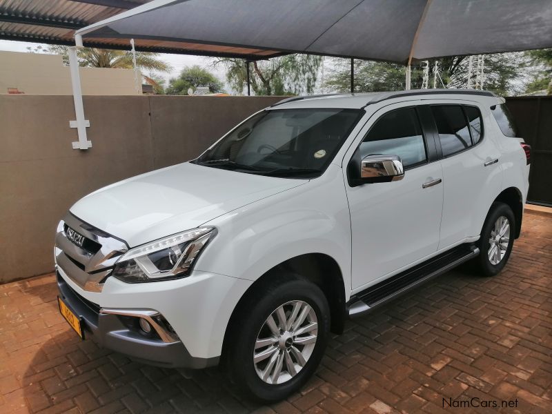 Used Isuzu MUX | 2018 MUX for sale | Rehoboth Isuzu MUX sales | Isuzu ...