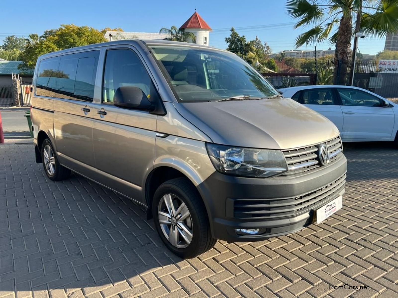 Used Volkswagen T6 C/Bus 2.0 BITDI SWB 132KW | 2018 T6 C/Bus 2.0 BITDI ...