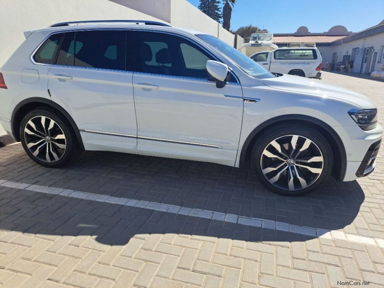 Used Volkswagen TIGUAN 2.0TSI HIGHLINE 4 MOTION DSG R LINE | 2019 ...