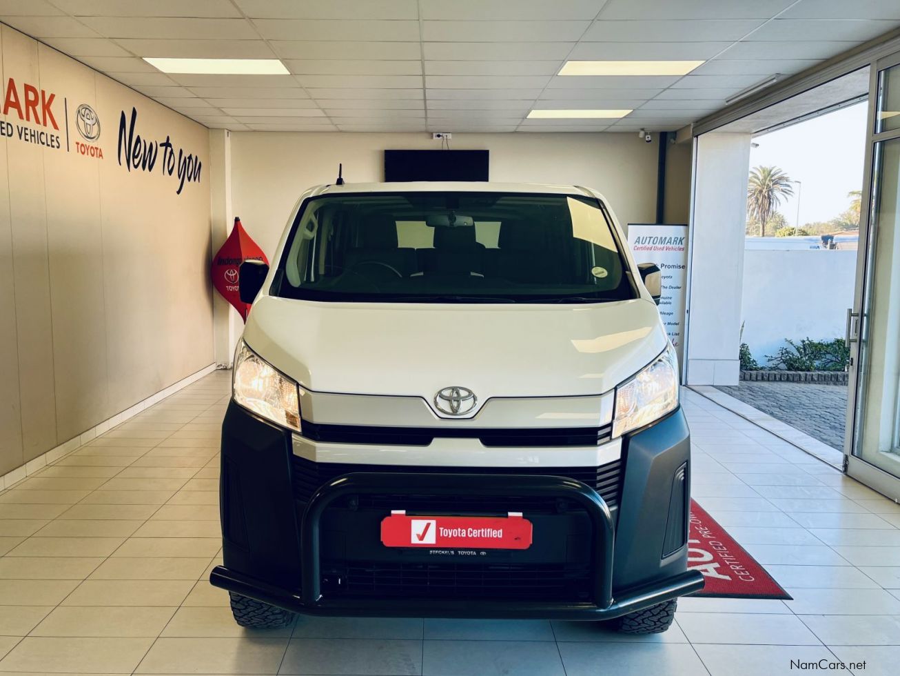 Used Toyota Quantum 2.8 LWB CC 6s 4x4 MT | 2022 Quantum 2.8 LWB CC 6s ...