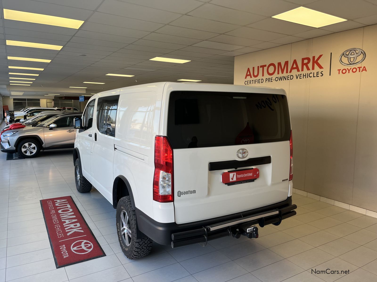 Used Toyota Quantum 2.8 LWB CC 6s 4x4 MT | 2022 Quantum 2.8 LWB CC 6s ...