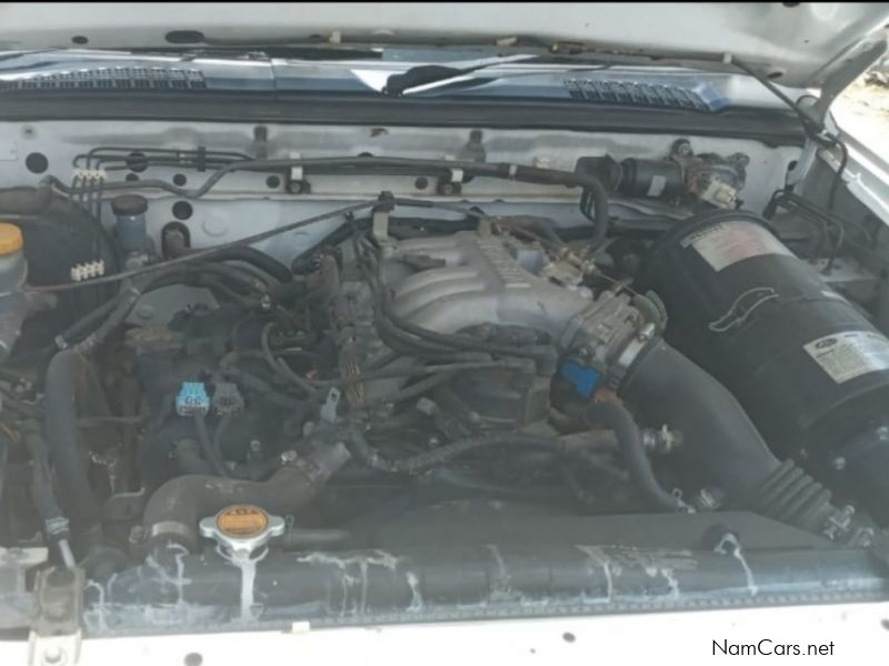 Used Nissan Hardbody 3.0 V6 SL vg30e 4x4 | 2001 Hardbody 3.0 V6 SL ...