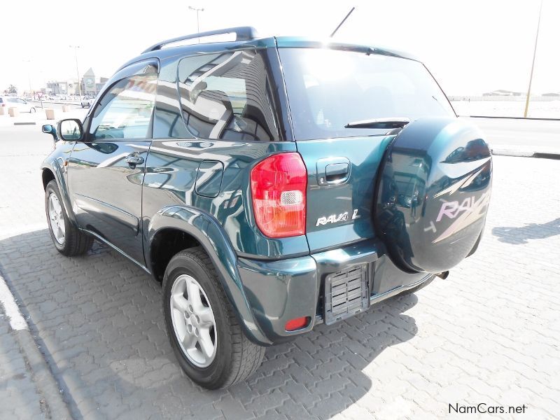 Used Toyota RAV 4 2.0 3dr 4x4 | 2001 RAV 4 2.0 3dr 4x4 for sale ...