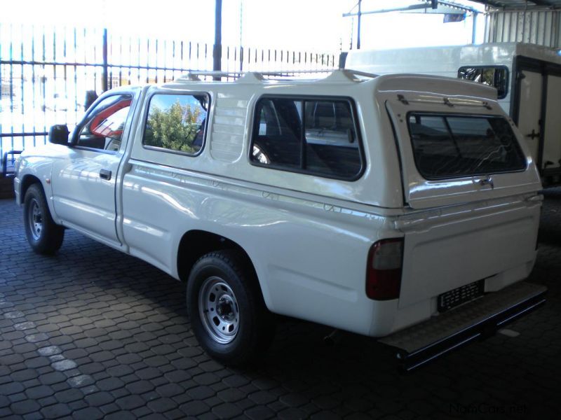 Used Toyota Hilux 2.0 | 2002 Hilux 2.0 for sale | Windhoek Toyota Hilux ...