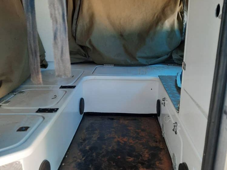 Used Echo Chobe 4x Sleeper 2003 | 2003 2003 for sale | Aranos Echo ...