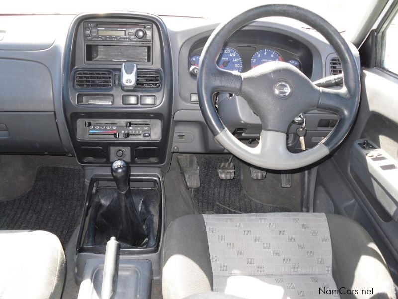 Used Nissan Hardbody 2.4 16V | 2003 Hardbody 2.4 16V for sale ...