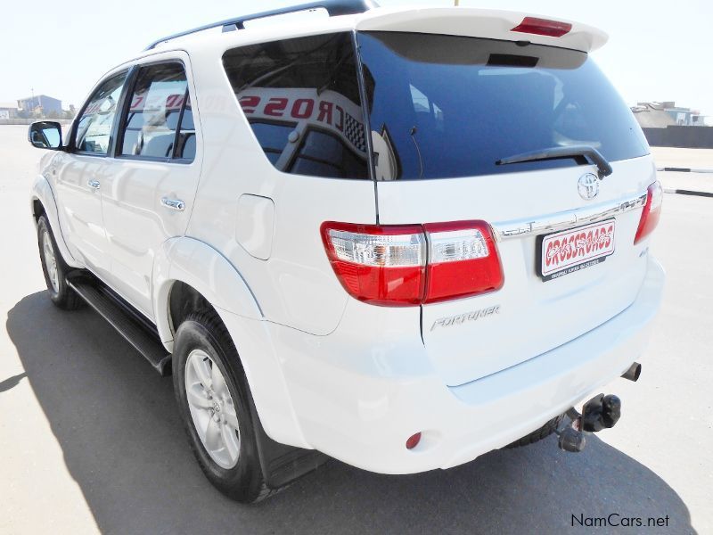 Used Toyota Fortuner 4.0 V6 A/T 4x4 | 2010 Fortuner 4.0 V6 A/T 4x4 for ...
