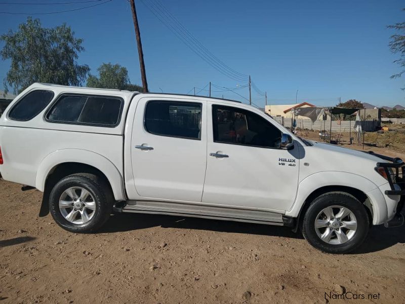 Toyota Hilux 4.0, 4x4, V6 Usado | 2010 Hilux 4.0, 4x4, V6 a la venta | Windhoek Toyota Hilux 4.0 ...