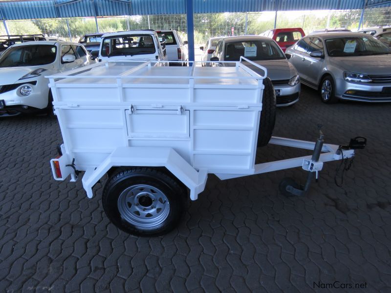Used BEZER BOX BODY TRAILER | 2011 BOX BODY TRAILER for sale | Windhoek ...