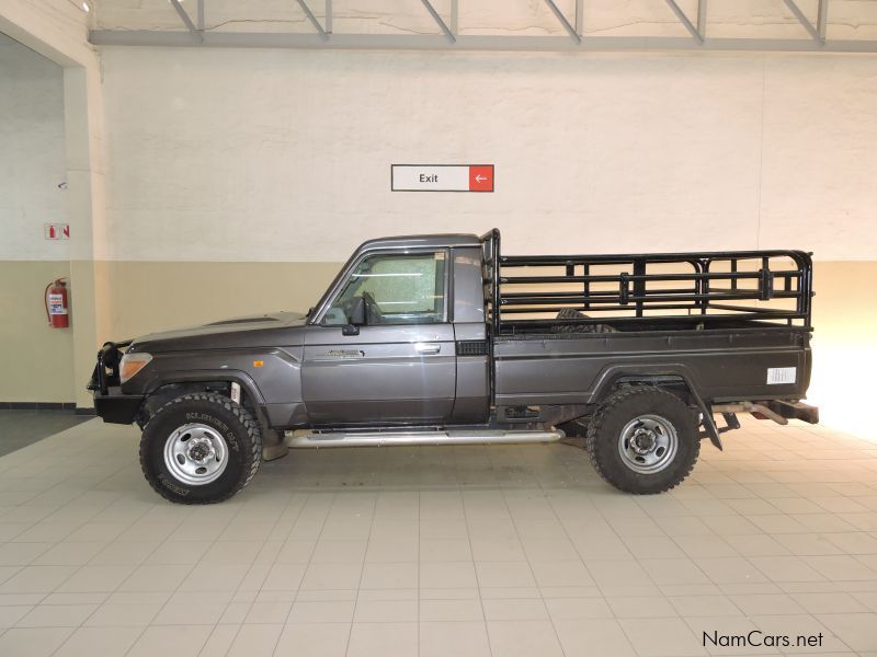 Used Toyota LAND CRUISER 4.2D | 2011 LAND CRUISER 4.2D for sale ...