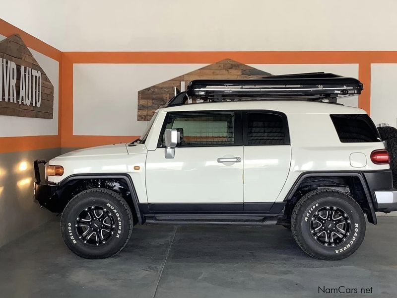 Used Toyota Landcruiser FJ 4.0l V6 petrol 4x4 | 2011 Landcruiser FJ 4.0l V6 petrol 4x4 for sale ...