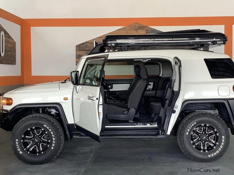 Used Toyota Landcruiser FJ 4.0l V6 petrol 4x4 | 2011 Landcruiser FJ 4.0l V6 petrol 4x4 for sale ...