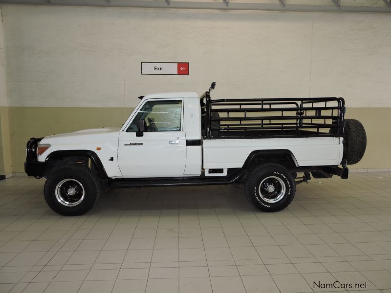 Used Toyota LAND CRUISER 4.2D | 2012 LAND CRUISER 4.2D for sale ...