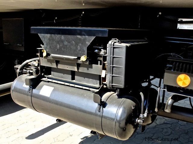 New UD 330 w / MT450 Transfrig Refigerator Unit | 2013 330 w / MT450 ...