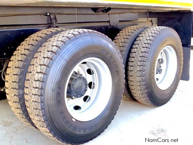 New UD 330 w / MT450 Transfrig Refigerator Unit | 2013 330 w / MT450 ...