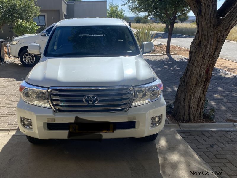 Toyota Land Cruiser 200 series 4.5 Diesel Usado | 2014 Land Cruiser 200 ...
