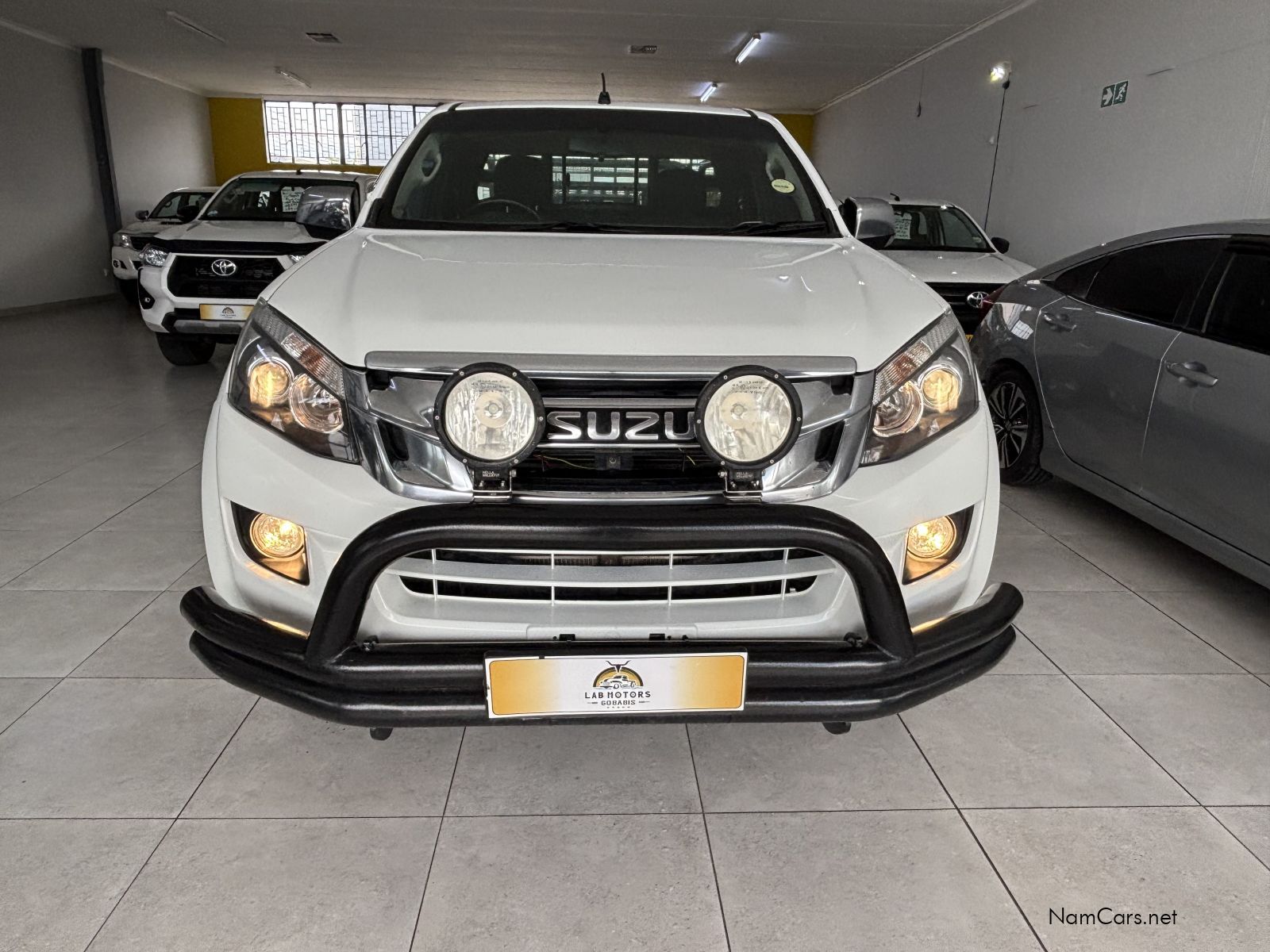 Used Isuzu KB 300 Lx Ex/cab 4x4 M/t D teq | 2015 KB 300 Lx Ex/cab 4x4 M ...