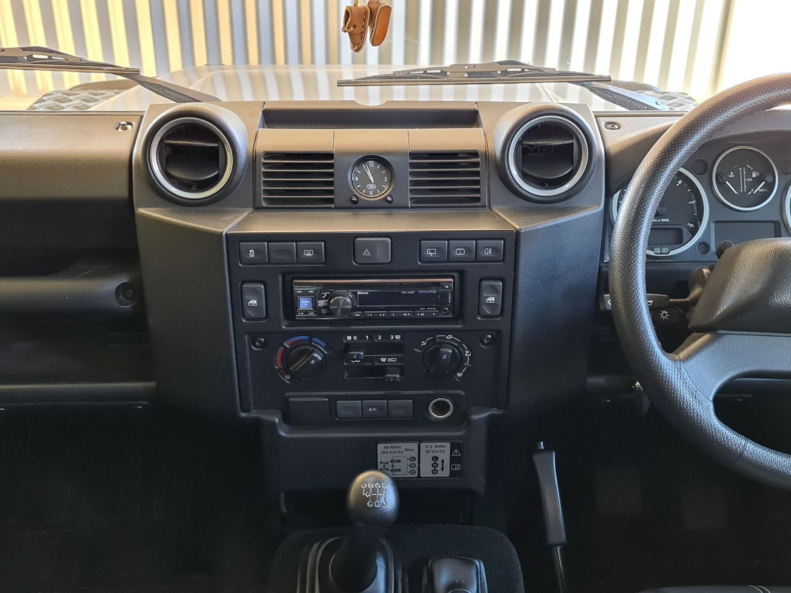 Used Land Rover Defender | 2015 Defender for sale | Windhoek Land Rover ...