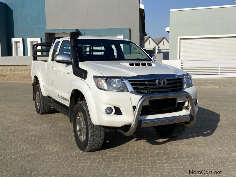 Used Toyota Hilux Legend 45 3.0 D-4D 4x4 EC | 2015 Hilux Legend 45 3.0 ...
