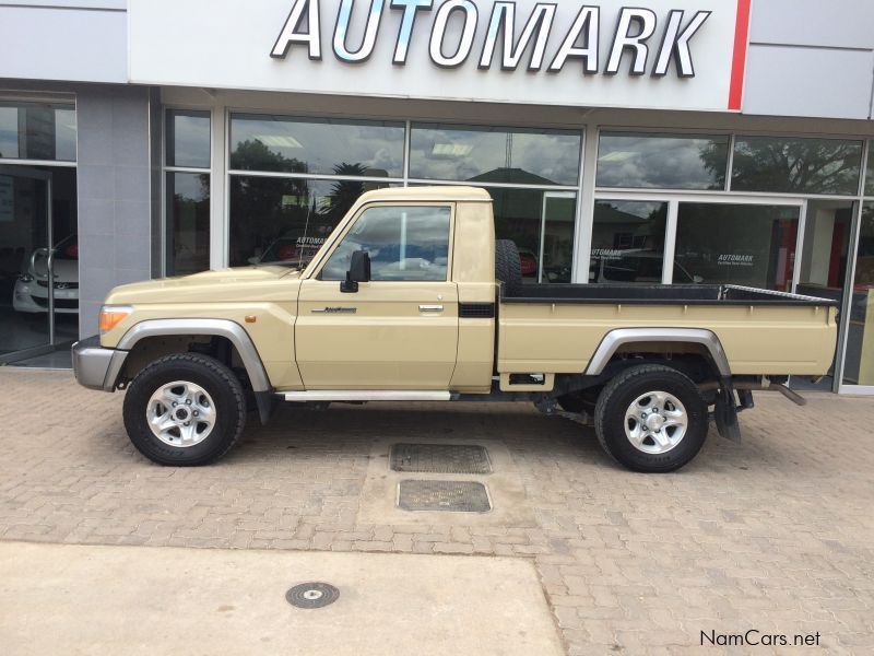 Used Toyota Land Cruiser 4.2D | 2015 Land Cruiser 4.2D for sale ...