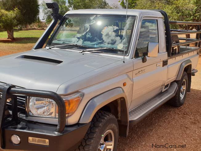 Used Toyota Land Cruiser 4.5 V8 | 2015 Land Cruiser 4.5 V8 for sale ...