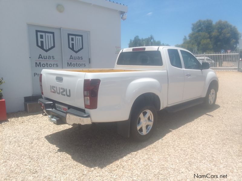 Used Isuzu KB 300 4x2 E/CAB LX Auto | 2016 KB 300 4x2 E/CAB LX Auto for ...