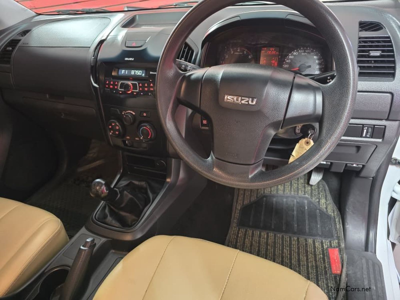 Used Isuzu KB250 D/C 4x2 | 2016 KB250 D/C 4x2 for sale | Windhoek Isuzu ...