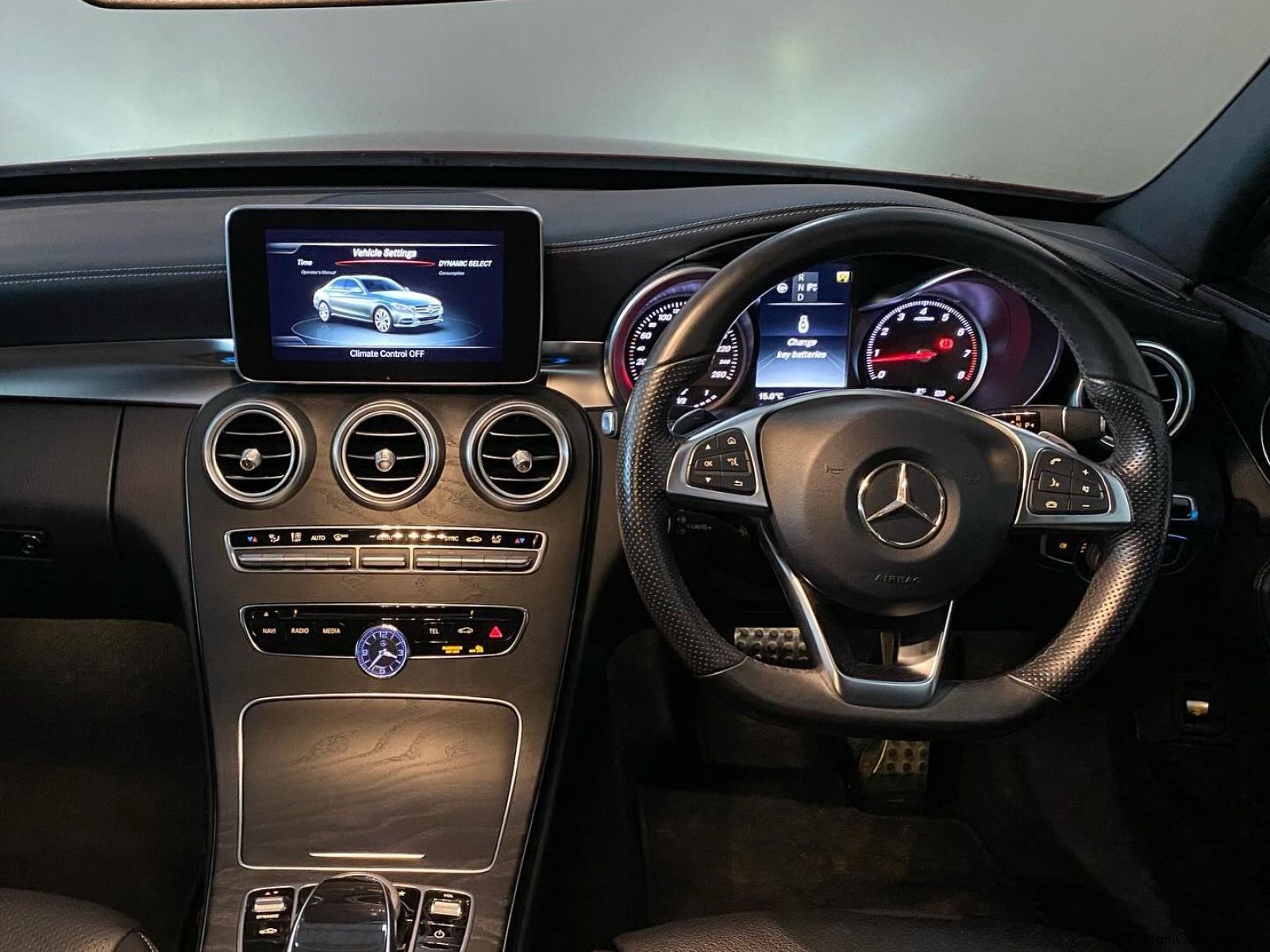 Mercedes-Benz C200 Usado | 2017 C200 a la venta | Swakopmund Mercedes ...