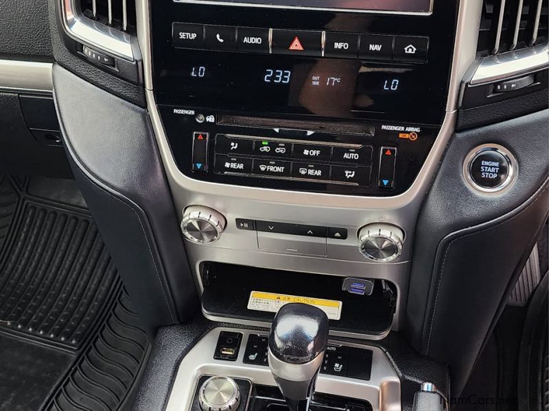 Used Toyota Land Cruiser VX 200 4.5D V8 A/T 4x4 7seater | 2017 Land ...