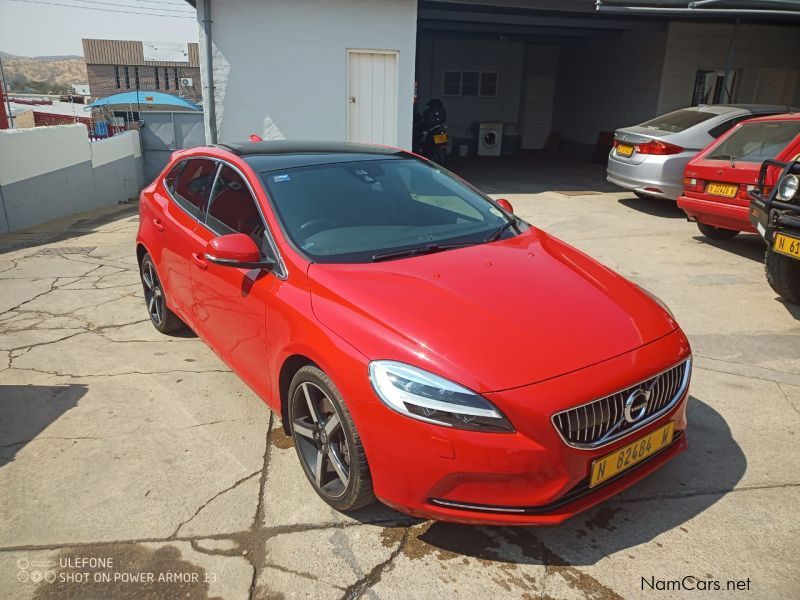 Used Volvo V40 T4 inscription | 2017 V40 T4 inscription for sale | Windhoek Volvo V40 T4 ...