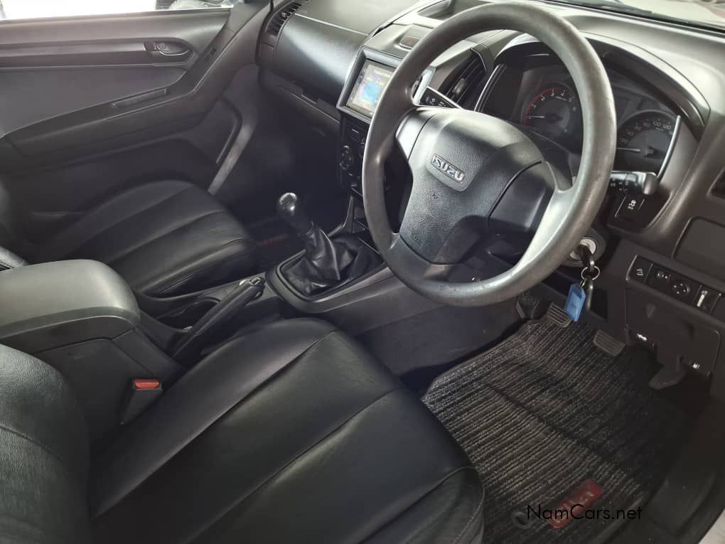 Used Isuzu KB250 D-TEC D/CAB 4X4 MAN | 2018 KB250 D-TEC D/CAB 4X4 MAN ...