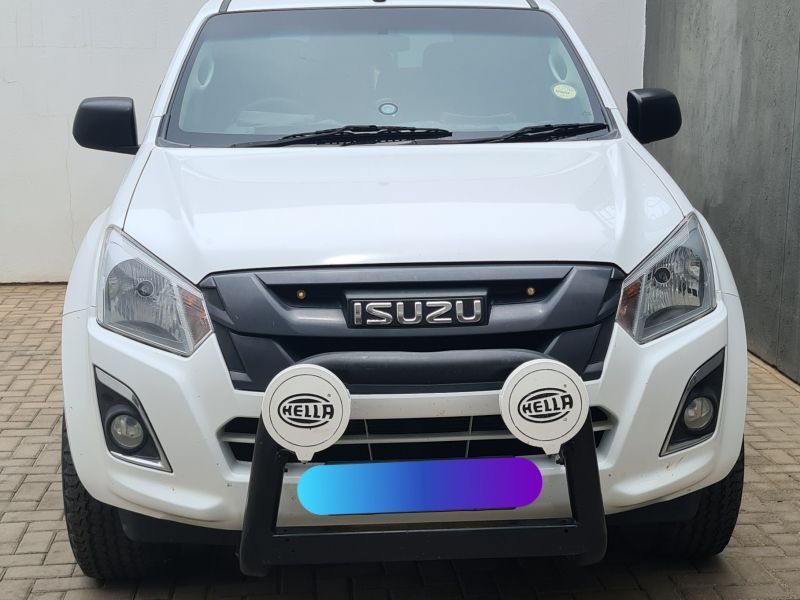 Used Isuzu D-max KB250 | 2020 D-max KB250 for sale | Windhoek Isuzu D ...